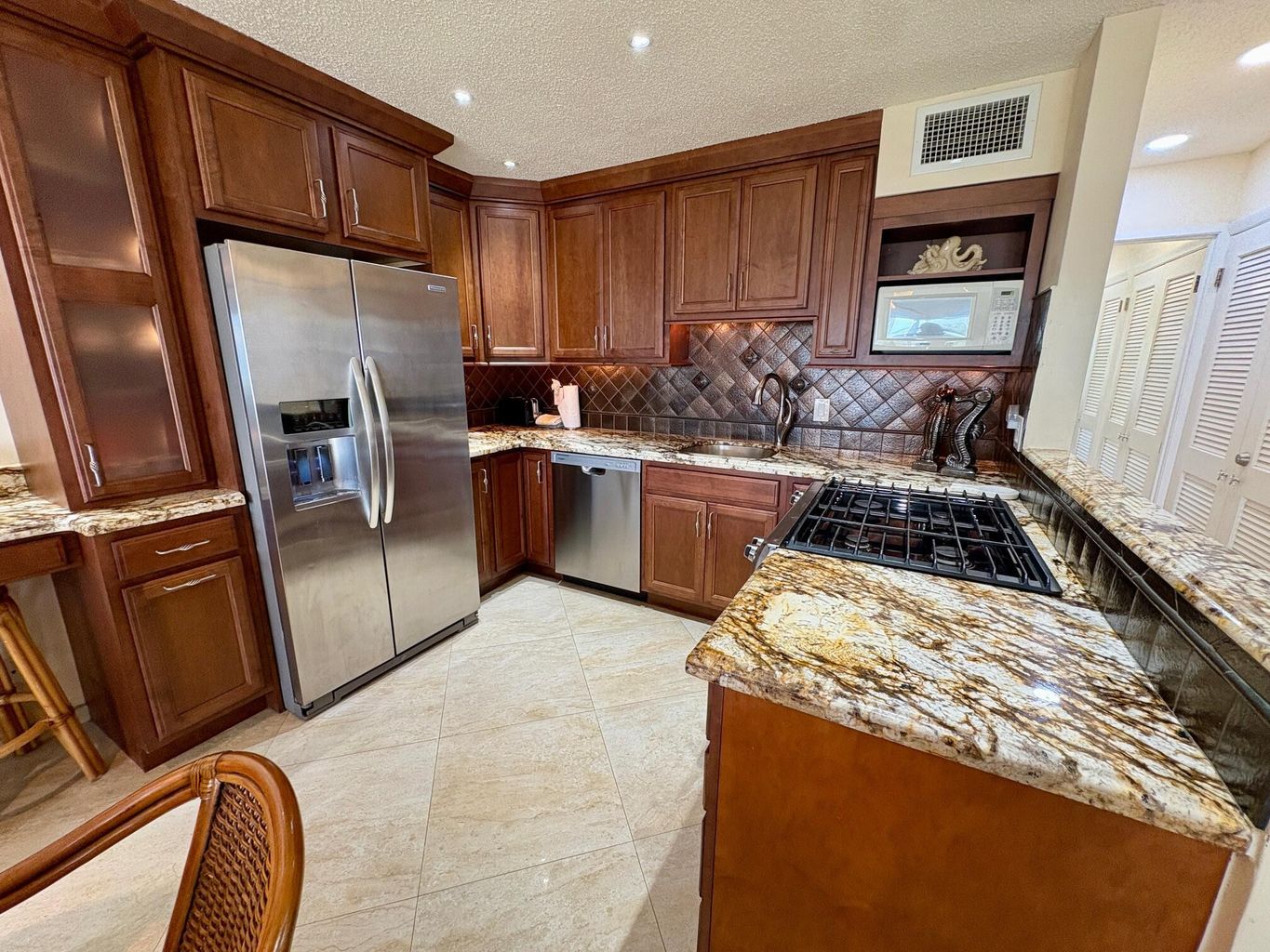 sb-kitchen 1 | Swack Vacations